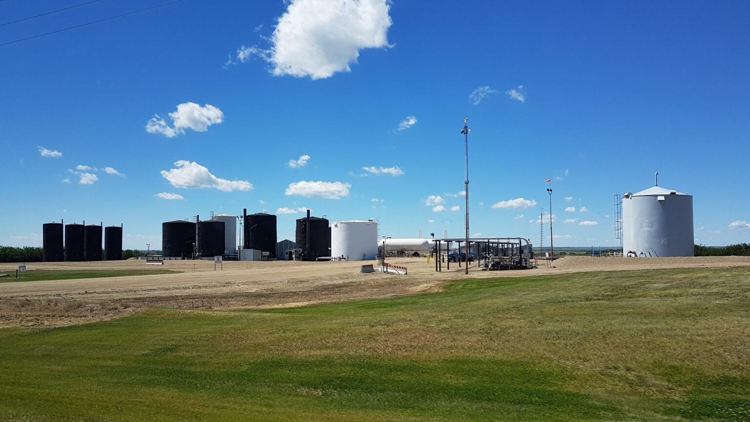 Strathcona Resources looks to purchase MEG Energy