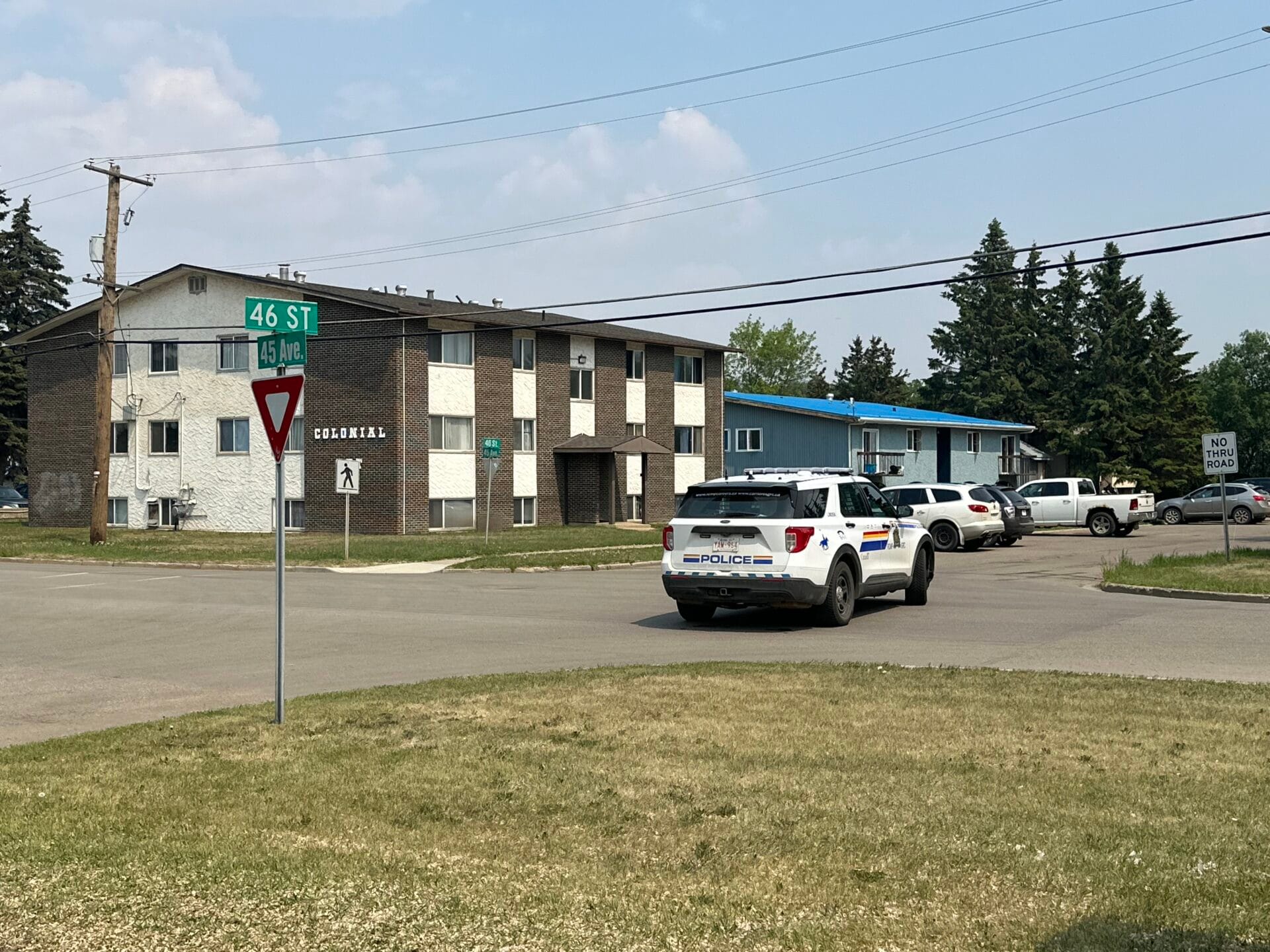 Structure and vehicle fire keep LFD busy | Meridian Source