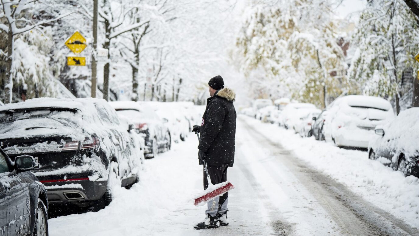 In the news today: 3,691 Canadian WWII vets alive 80 years on ...