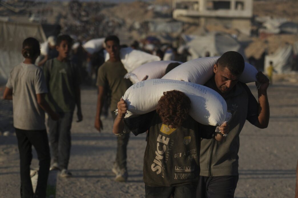Foreign ministers call on Israel to ensure international aid groups can ...