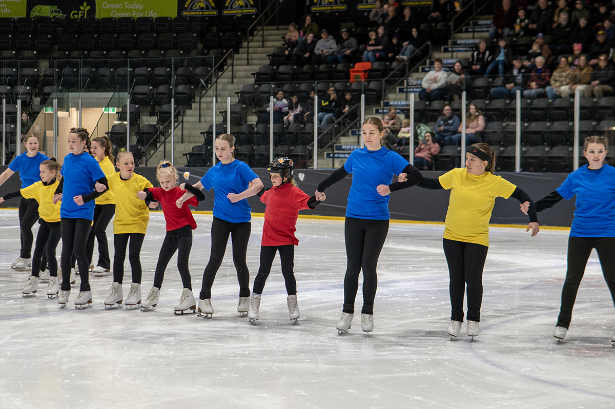 Figure skaters sizzle under the big top | Meridian Source