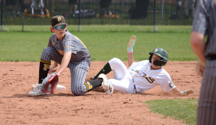 Pirates, Twins back on baseball diamond in Lloydminster | Meridian Source