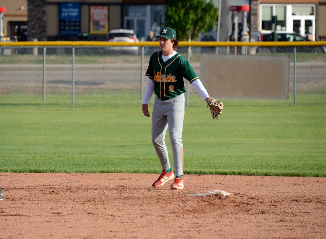Senior ball players Spence, Thom pitch in as coaches of youth teams ...