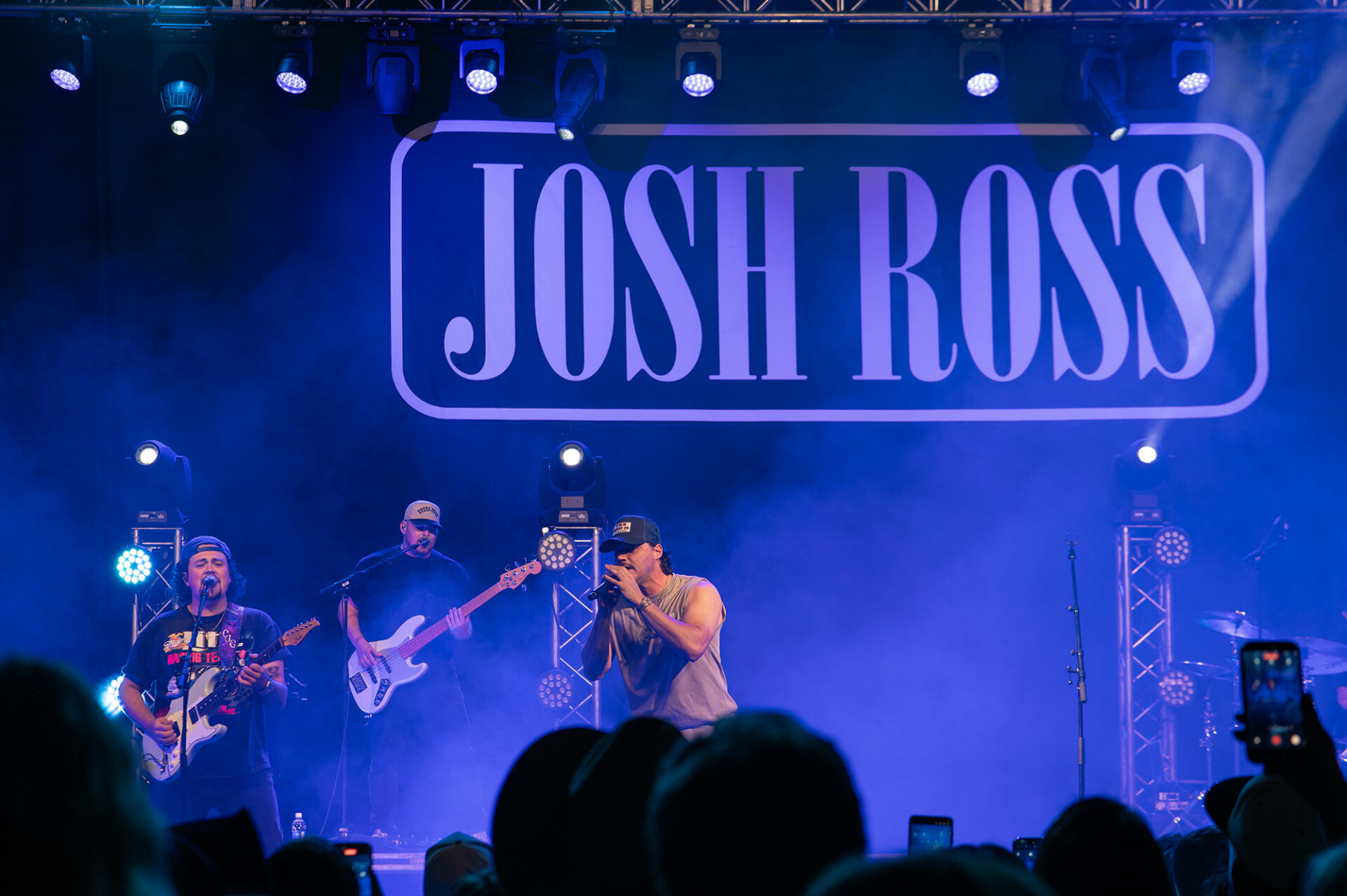 GALLERY: Josh Ross rocks Lloydminster’s new arena | Meridian Source